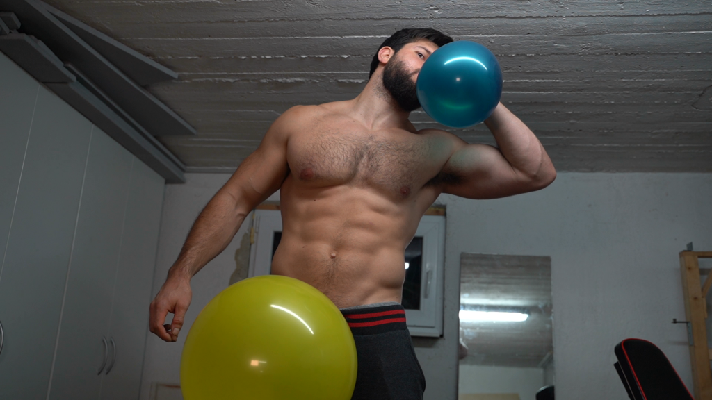 Muscle Beast – Double German Balloon Massacre – Muscle-Olymp